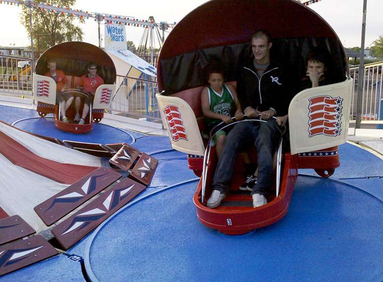 Tilt-a-Whirl | Thunder Road Sioux Falls